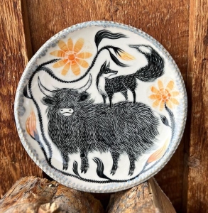 Artist Embellishes Pieces of Pottery With Whimsical Paintings