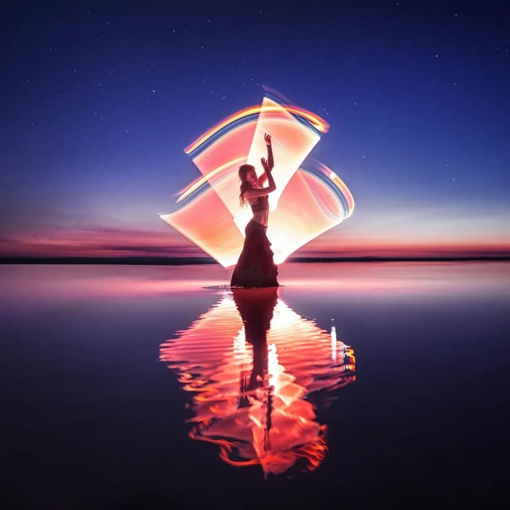 Stunning Light Paintings Spotlight the Radiance of a Contemporary ...