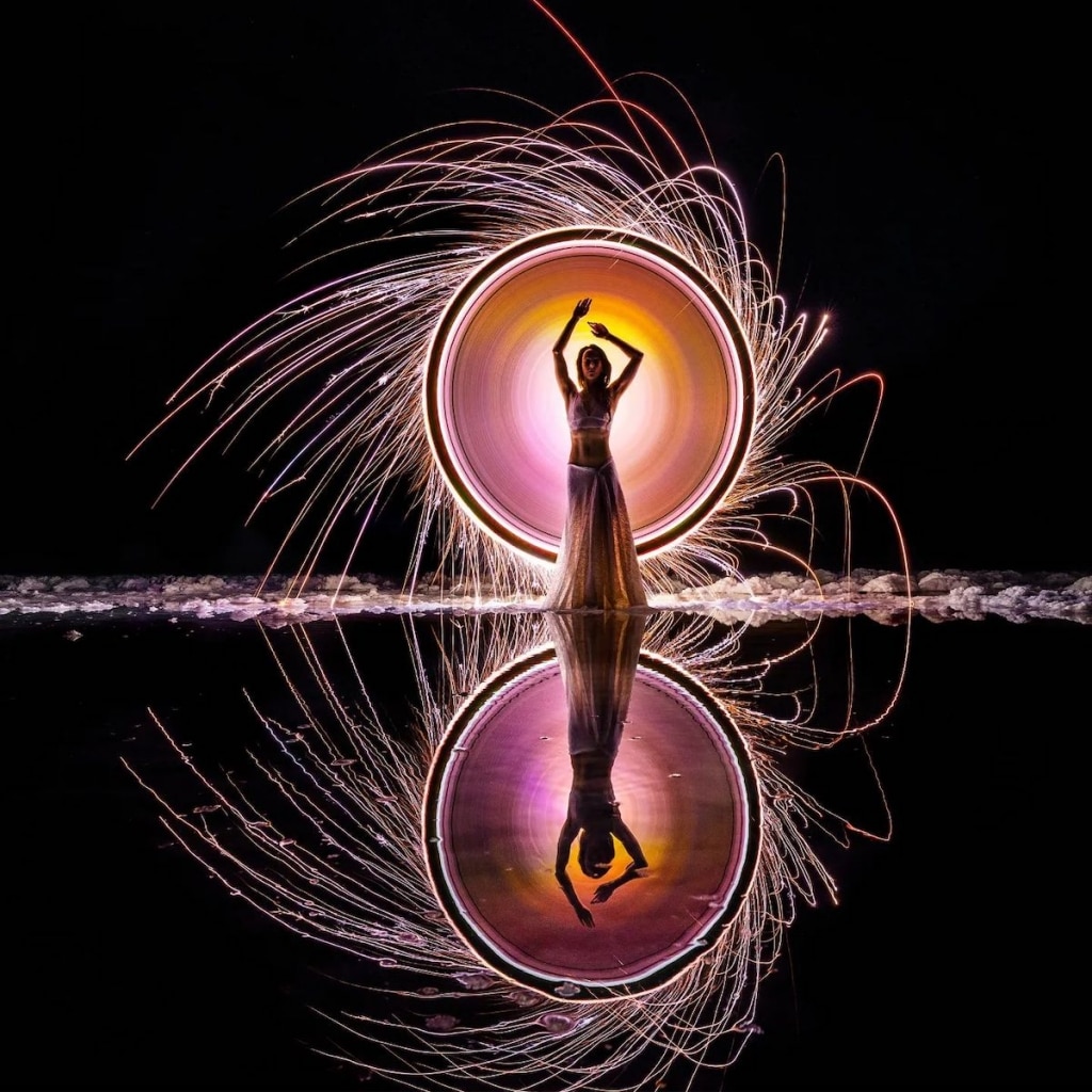Stunning Light Paintings Spotlight the Radiance of a Contemporary ...