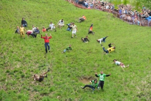 Woman Knocked Unconscious Wins UK Cheese Rolling Race