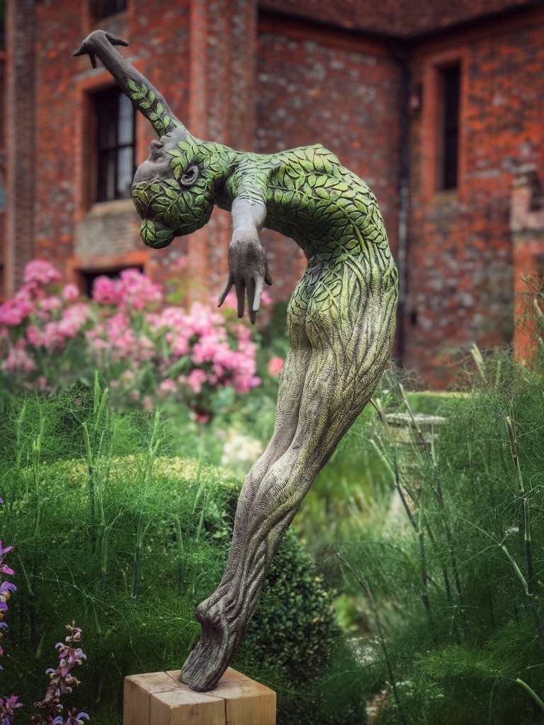 Figurative Bronze Sculptures Fuse Nature With Lyrical Movements