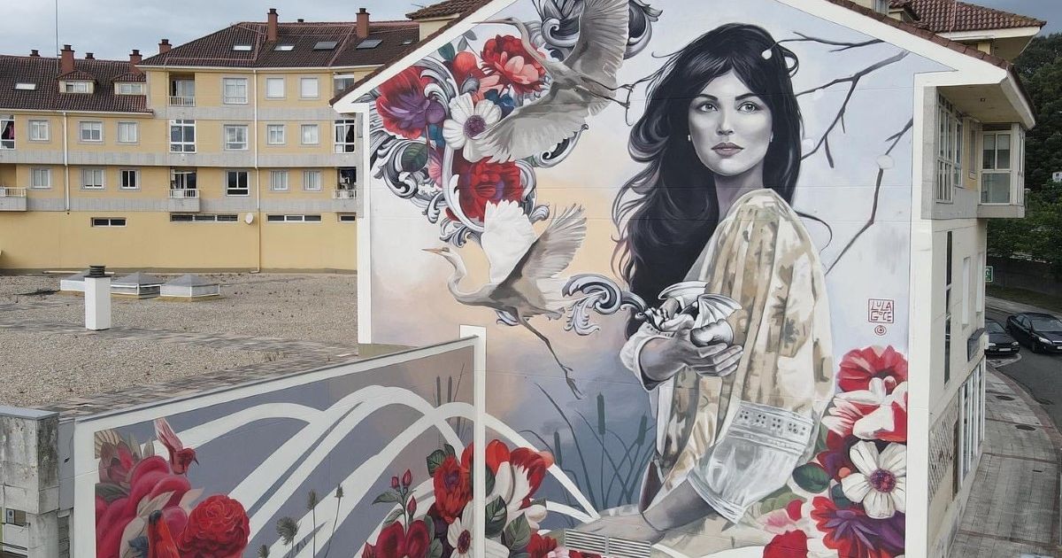 Stunning Mural by Lula Goce Celebrates Nature and Womanhood