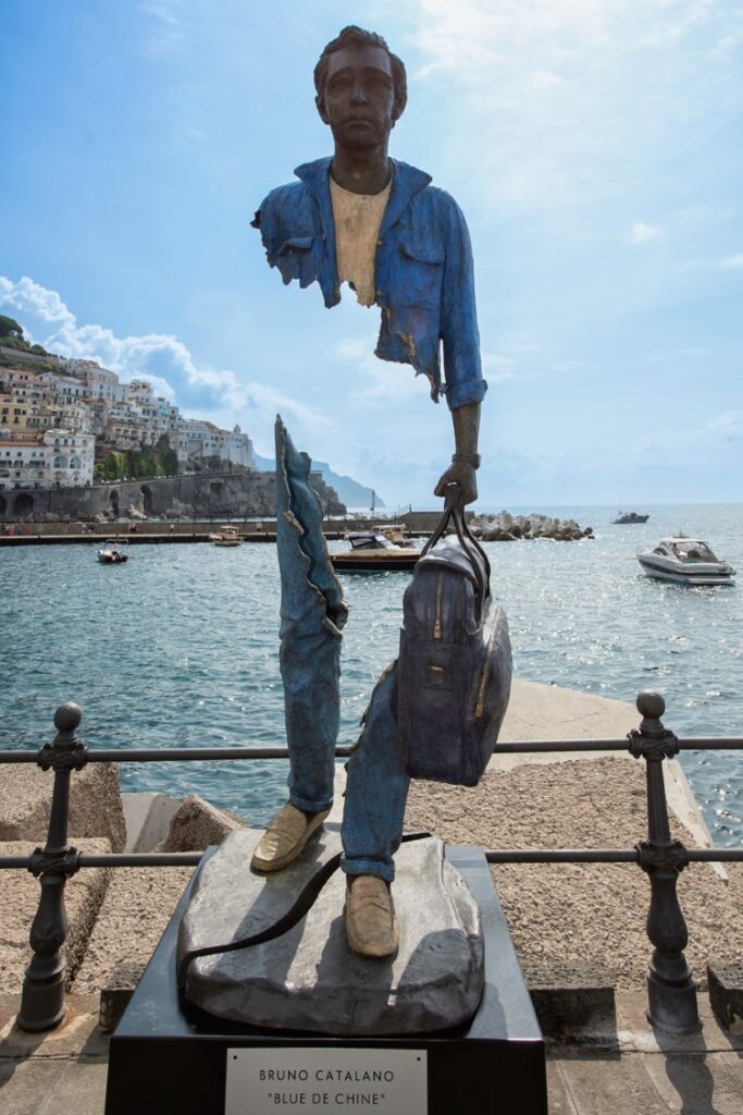 Sculptures of Fragmented Travelers Find Their Home on the Amalfi Coast ...