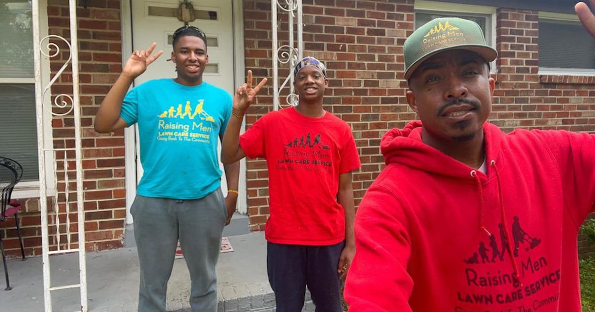 "50 Yards Challenge": Kids Mowing Lawns For Their Community