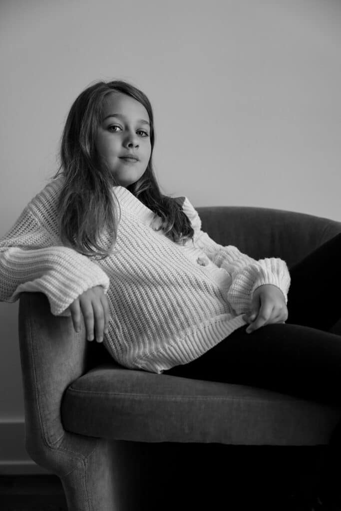 Powerful Potraits of Young Girls Not Forced to Smile