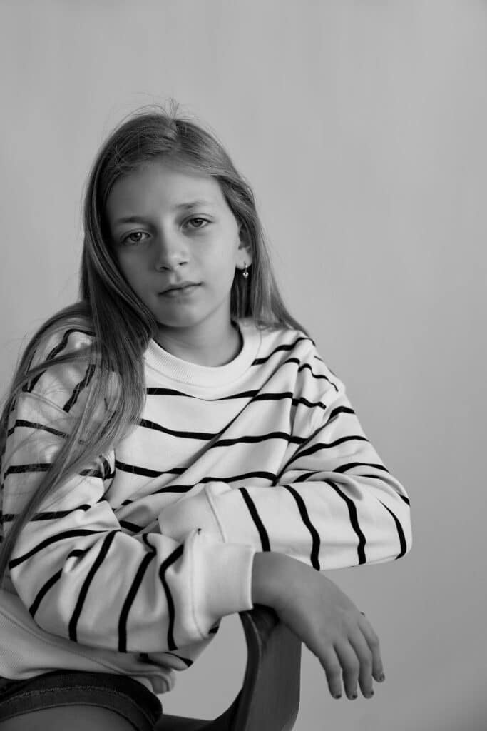 Powerful Photograph Series Doesn’t Force Young Girls To Smile for Their ...