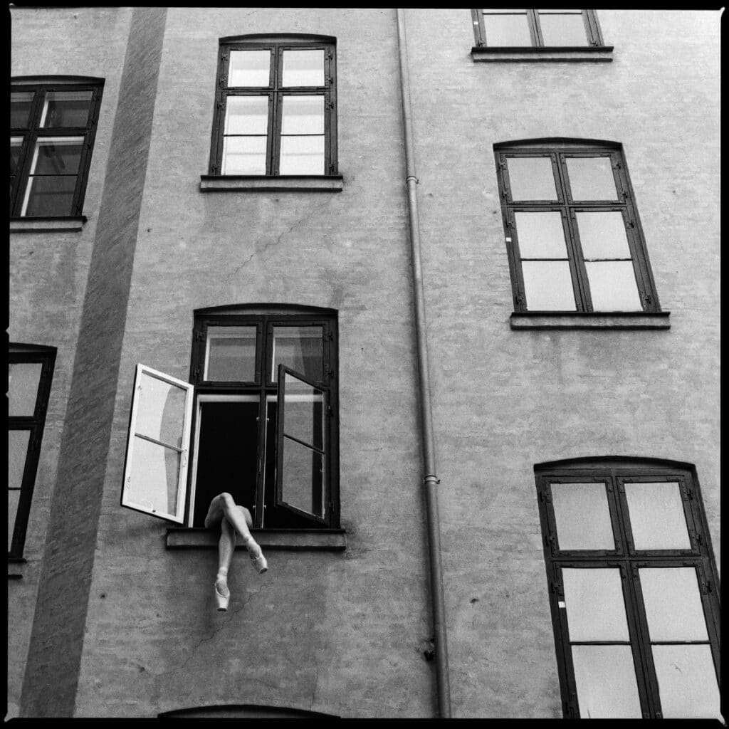 Offbeat Photographs of Ballet Dancers Honor the Artistry of Analog ...