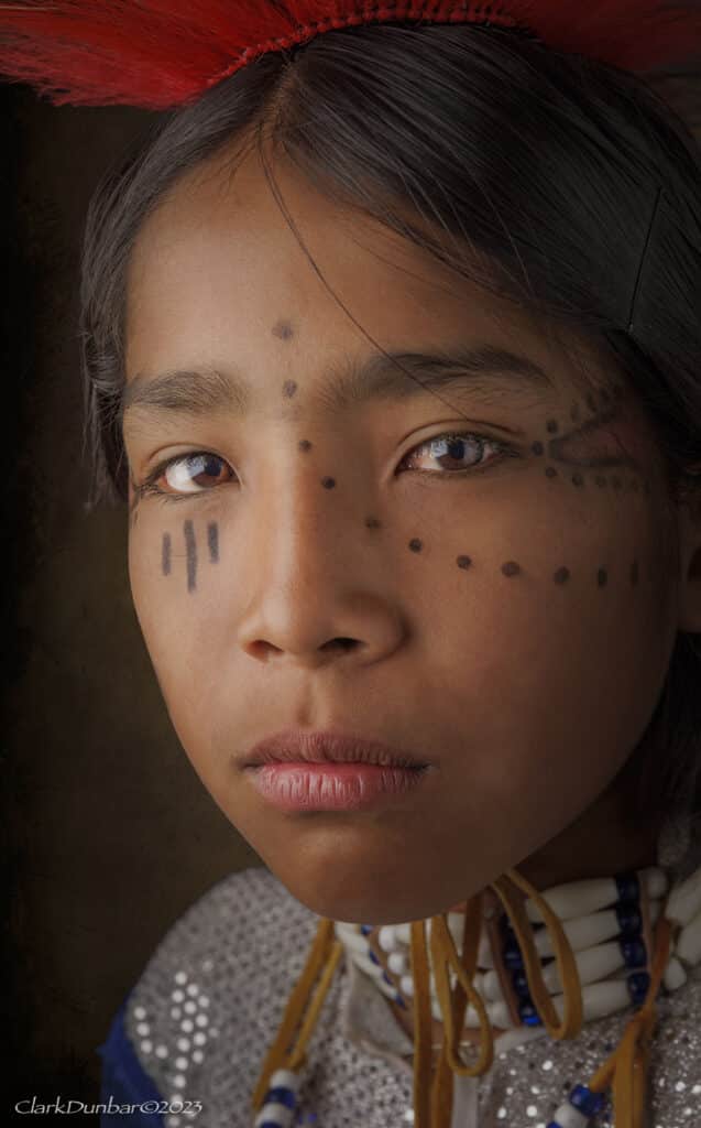 Photographer Attends Powwows To Take Evocative Portraits of Native ...