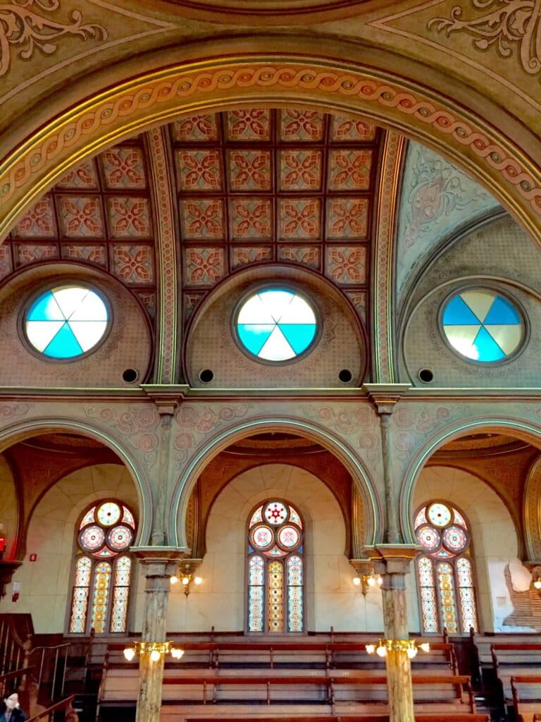 Community Bands Together To Restore Crumbling 19th-Century Synagogue in ...