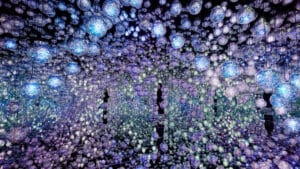Hundreds of Glowing Spheres Light Up Immersive Installation