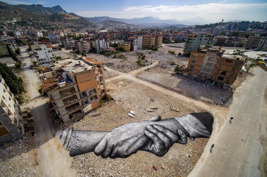 Artist Brings Message of Hope to Turkey with New Artwork