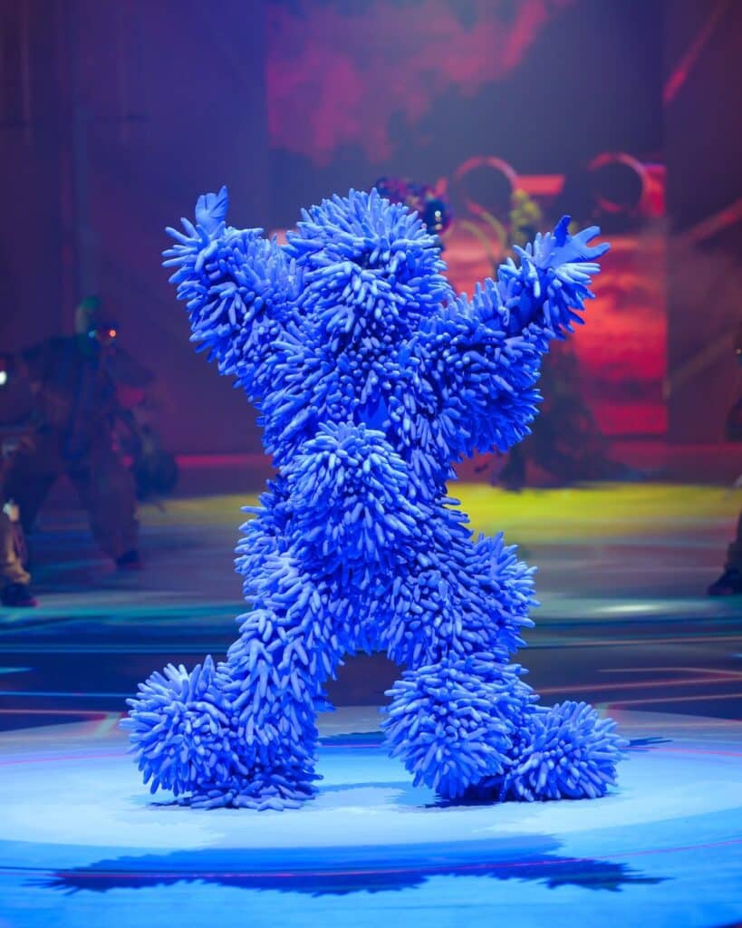 2023 World of Wearable Art Competition Celebrates Fashion, Theater, and ...