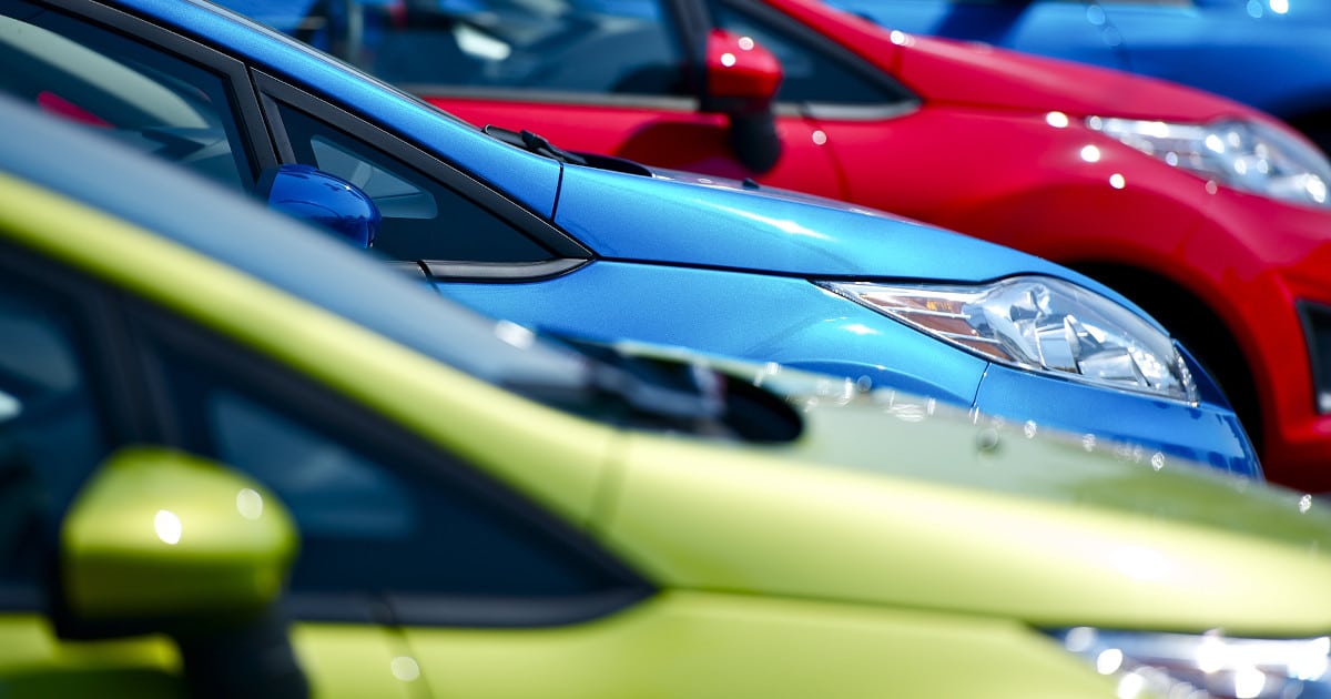 Insightful Graphic Shares the Most Popular Car Colors in the U.S. in 2023