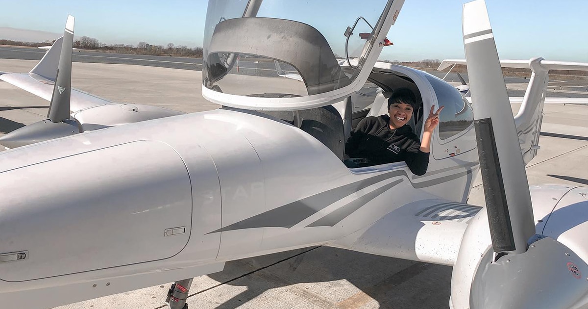 24-Year-Old to Become Youngest Black Female Pilot for Commercial Airlines