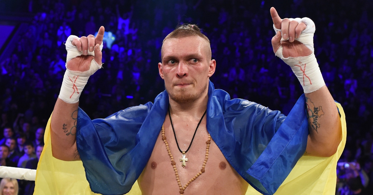 Oleksandr Usyk Gives Words of Wisdom to Opponent He Defeated