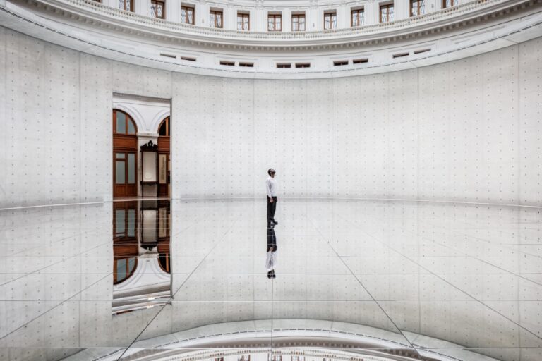 Kimsooja Uses Mirrors to Transform Paris' Bourse de Commerce