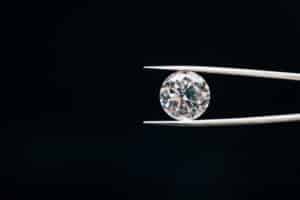 Scientists to Grow Diamonds From Scratch in a Lab in 15 Minutes