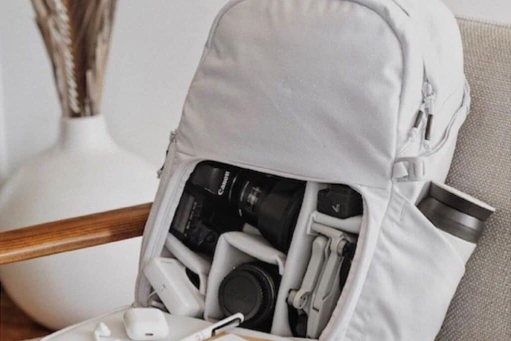 6 Best Camera Bags for Travel in 2024 | My Modern Met