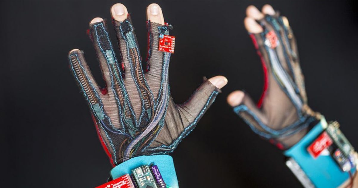 These Gloves Instantly Translate Sign Language into Speech
