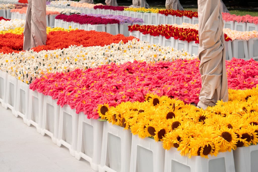 Artist Opens a "Flower Market" with Thousands of Plush Blooms