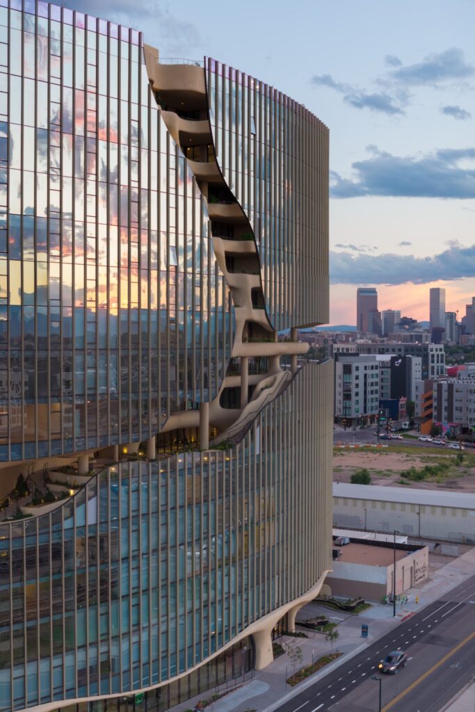 Stunning High-Rise Has Façade That Mimic the Surrounding Canyons of ...