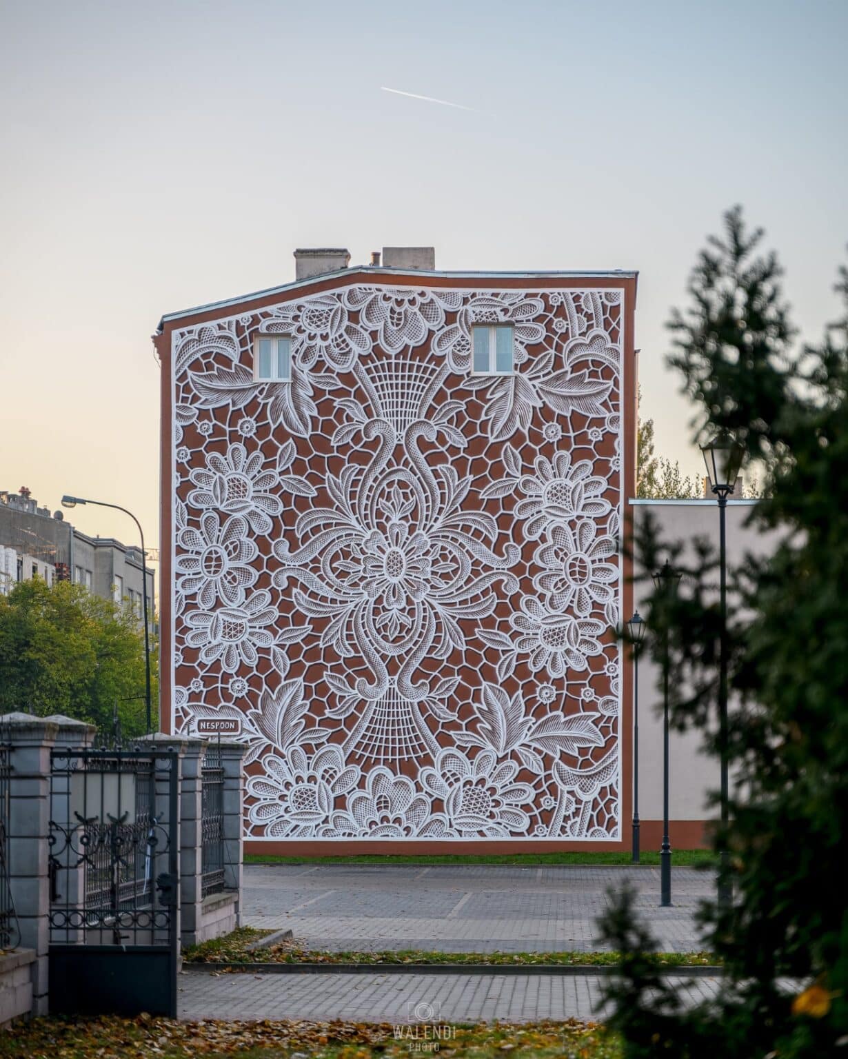 Incredible Mural in Łódź Celebrates City's Textile Industry