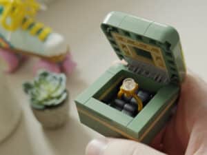 LEGO Teaches You How To Build Your Own Engagement Ring Box for a ...