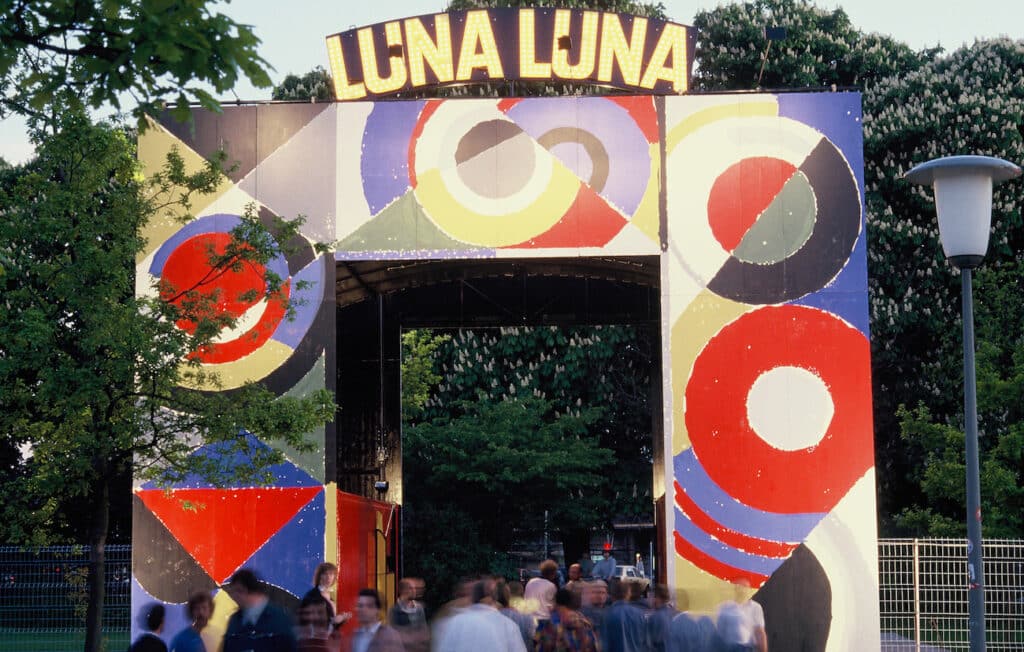 Iconic ‘Luna Luna’ Art Carnival From the ’80s Reopens in New York City | My Modern Met