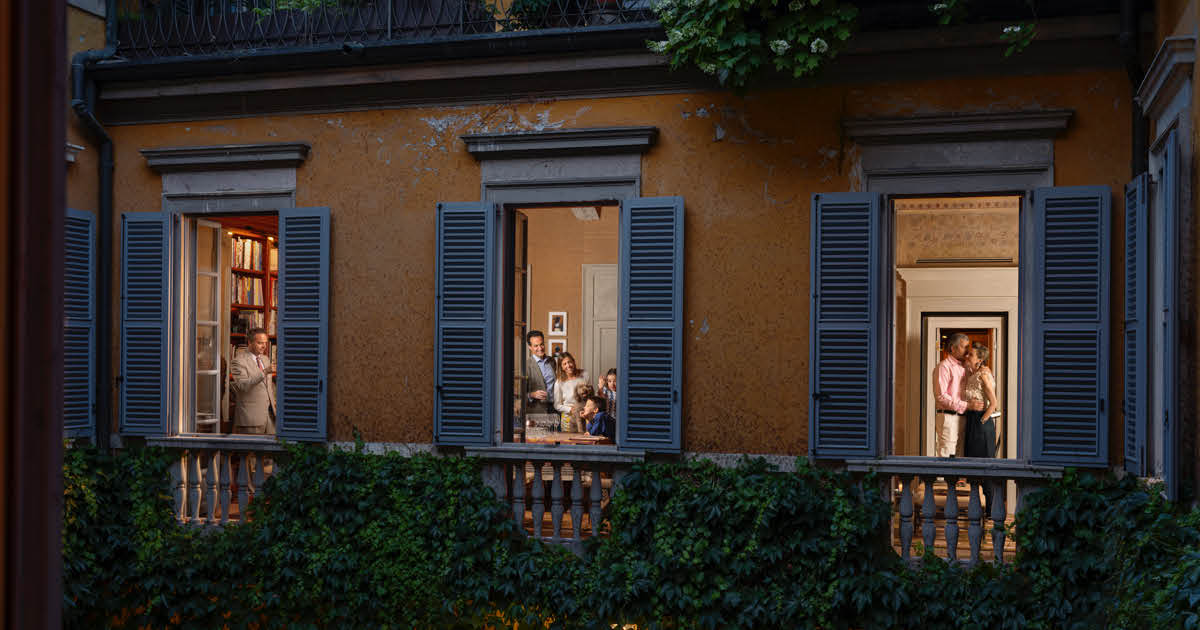 Photographer Offers Glimpse Into the Private Lives of City Dwellers