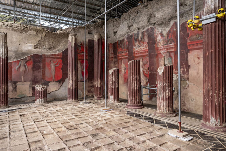 Frescoes in Pompeii Reveal the Secret World of Dionysiac Rituals