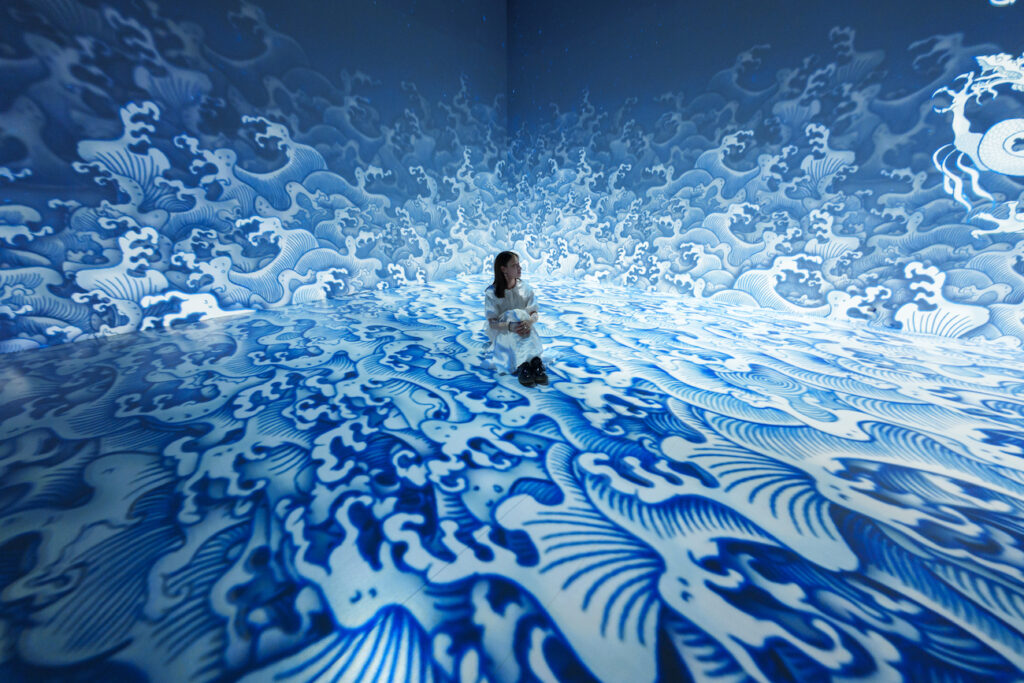 Immersive Exhibition Lets You Experience Traditional Textiles as Never ...