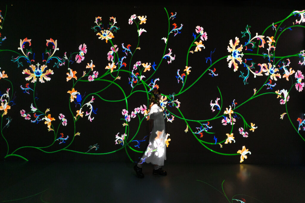Immersive Exhibition Lets You Experience Traditional Textiles as Never ...