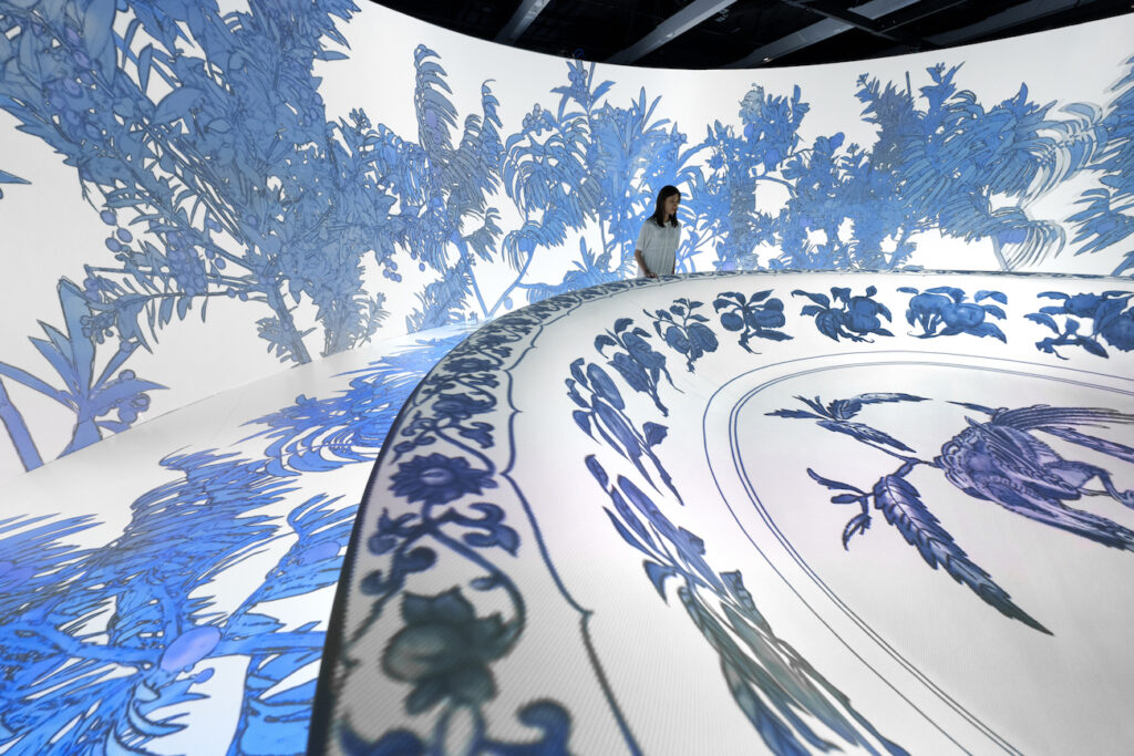 Immersive Exhibition Lets You Experience Traditional Textiles as Never ...