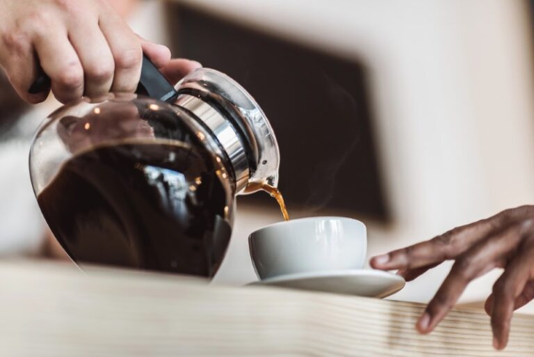Study Ties Coffee Consumption to Healthy Aging in Women