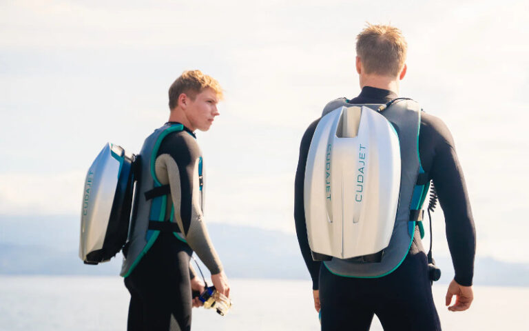CudaJet: First Underwater Jetpack Helps You Explore the Ocean