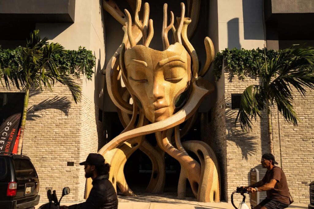 Daniel Popper Has a Sculpture Named 'Lumen' in Miami