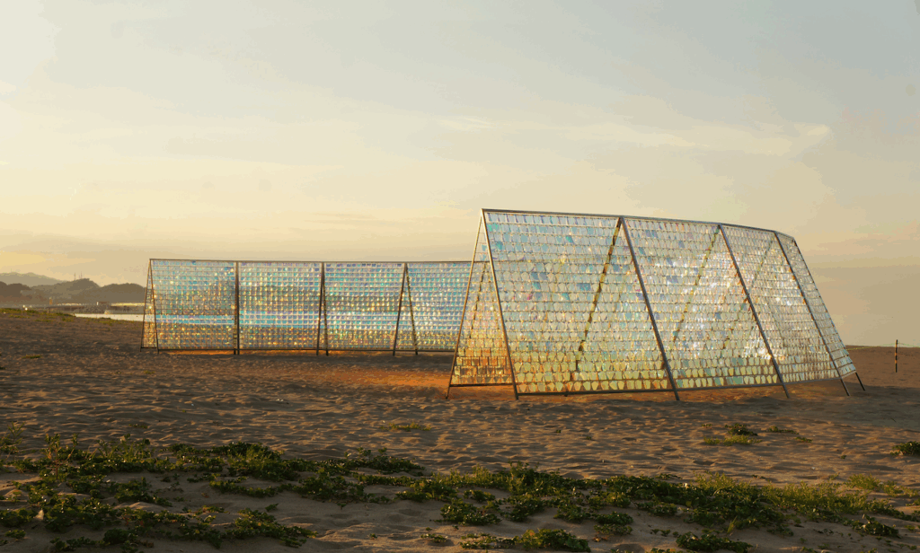 8000 Pixel Art Dome by Hyunje Joo Creates Enlightening Coastal Experience