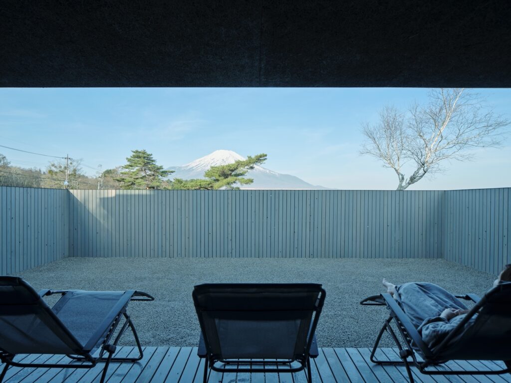 Japanese Sauna With Views of Mount Fuji Inspired by the Mountain’s “Hat ...