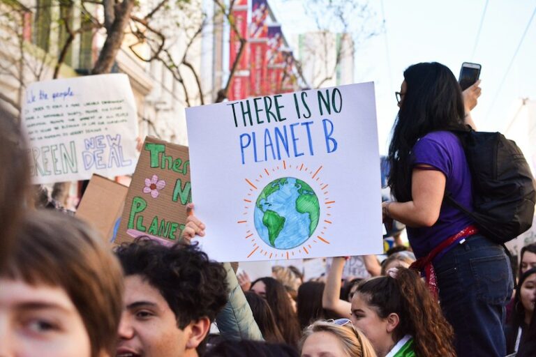 Former NOAA Scientists Relaunch Climate.gov as Climate.us