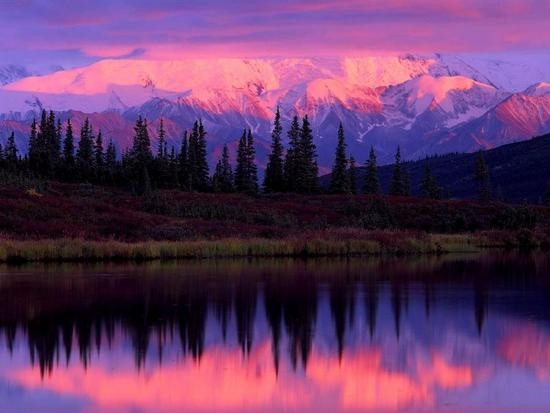 Hi-Def Pics - Breathtaking Mountain Range Reflections (15 photos)